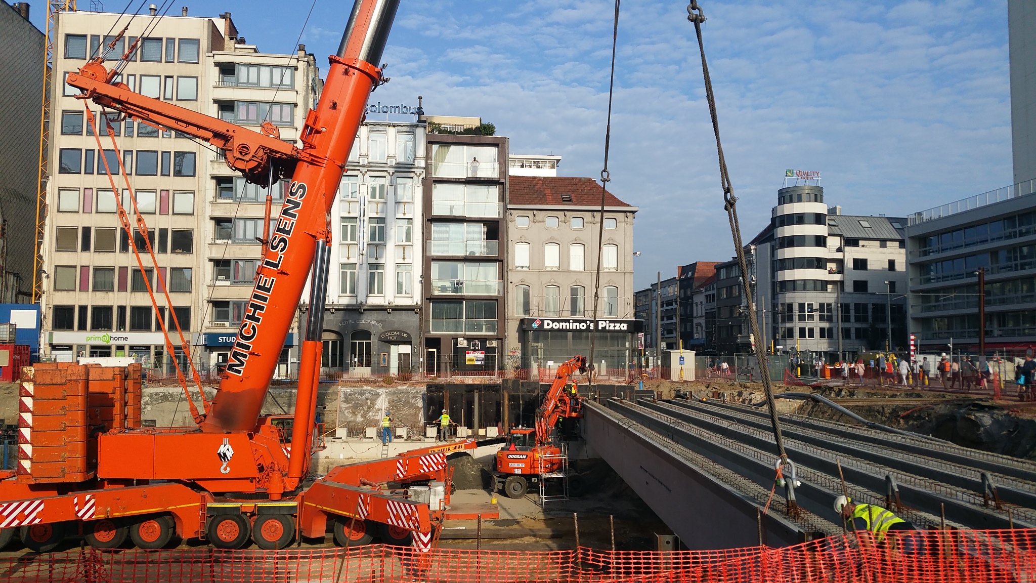 Brabo II ANTWERP. BAM Contractors Start placement concrete beams at Operaplace. – Project ...